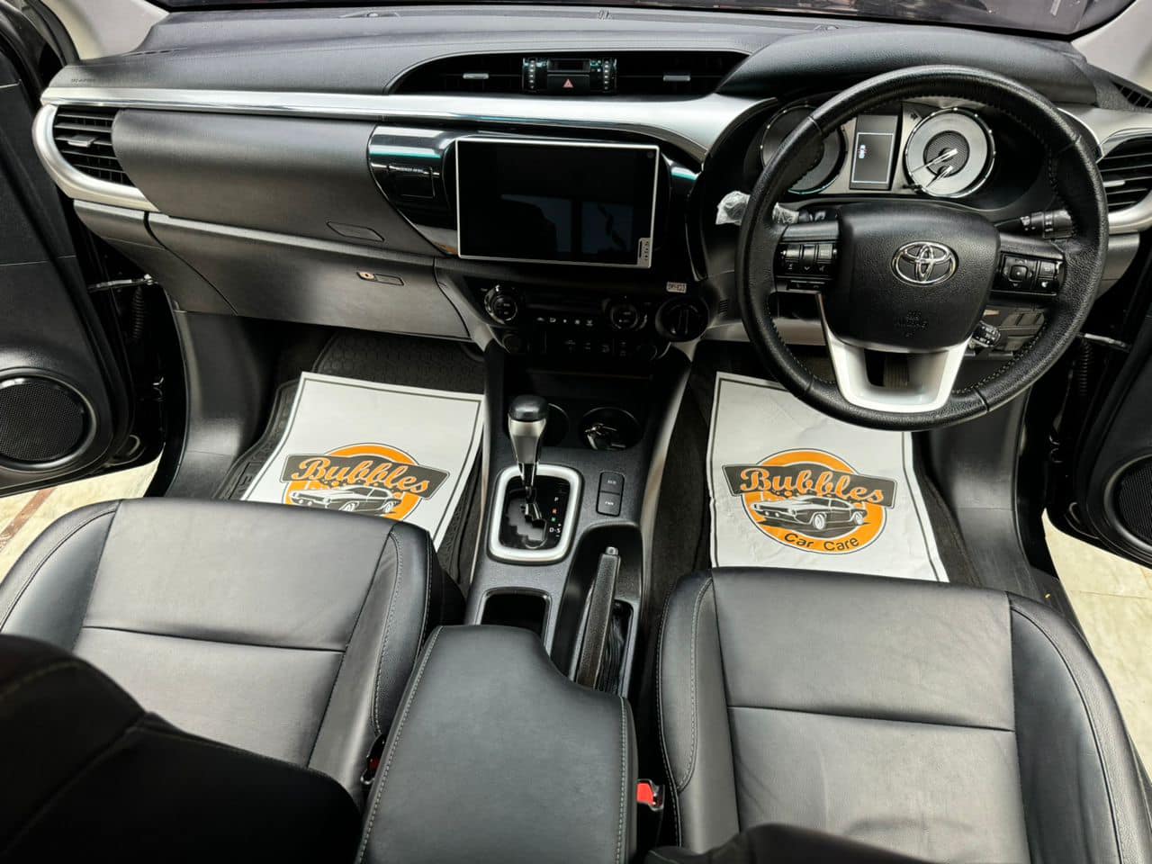 TOYOTA HILUX REVO (V) 2.8 CRUISETRONIC 2022 - CHANOKNAN MOTTORS!
