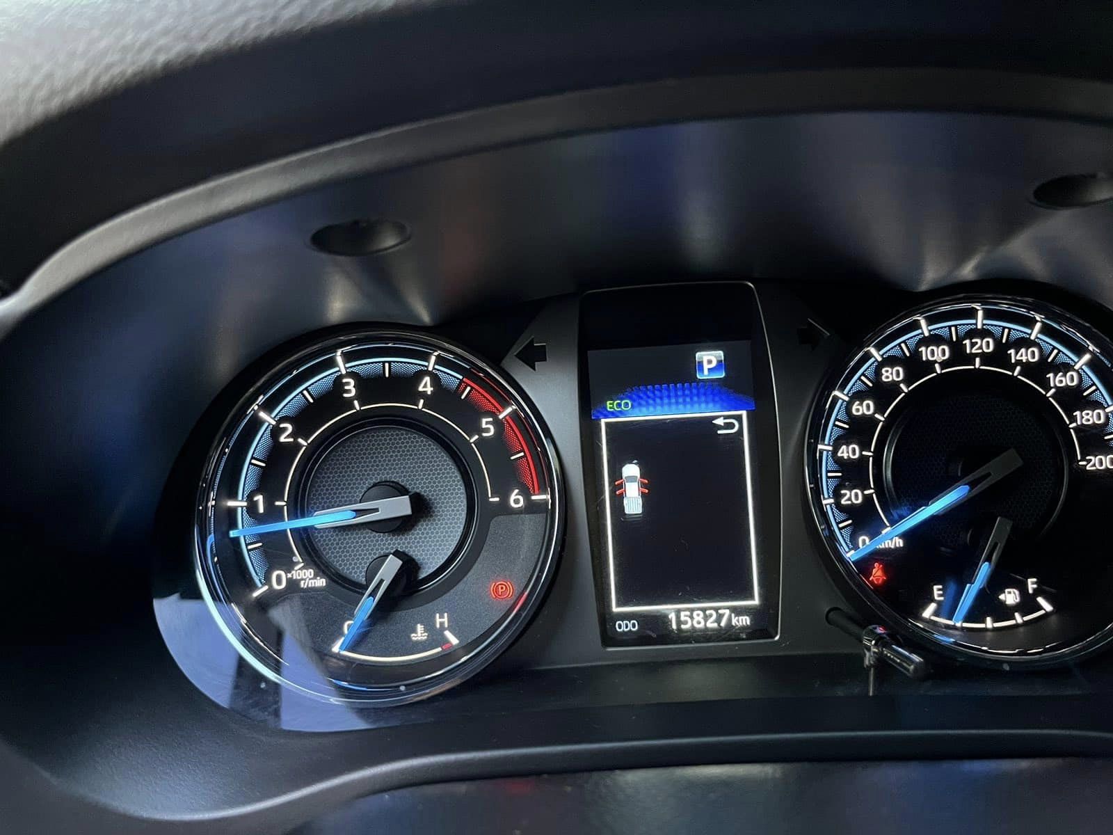 2022 TOYOTA HILUX CONQUEST V 4X4 AT - CHANOKNAN MOTTORS!