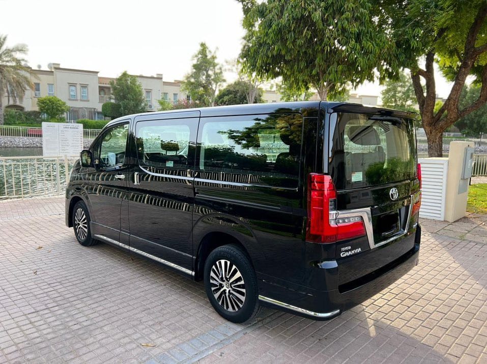 TOYOTA HIACE VAN 2020 BLACK - CHANOKNAN MOTTORS!