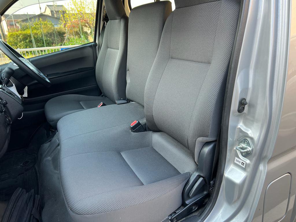 TOYOTA HIACE DX 2018 - CHANOKNAN MOTTORS!