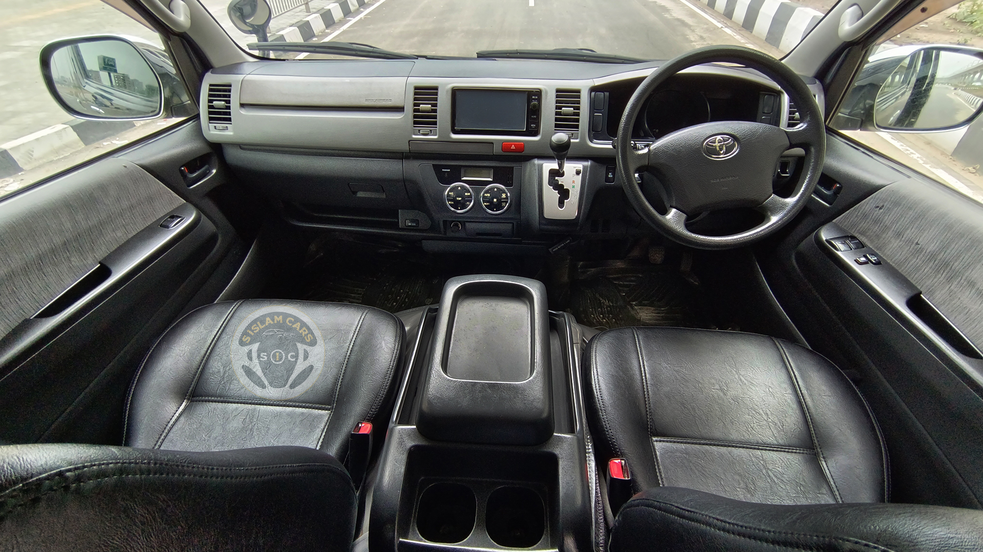 TOYOTA HIACE SUPER GL 2016 - CHANOKNAN MOTTORS!