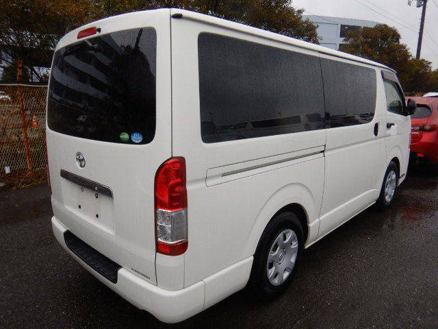 TOYOTA HIACE DX 2018 - CHANOKNAN MOTTORS!