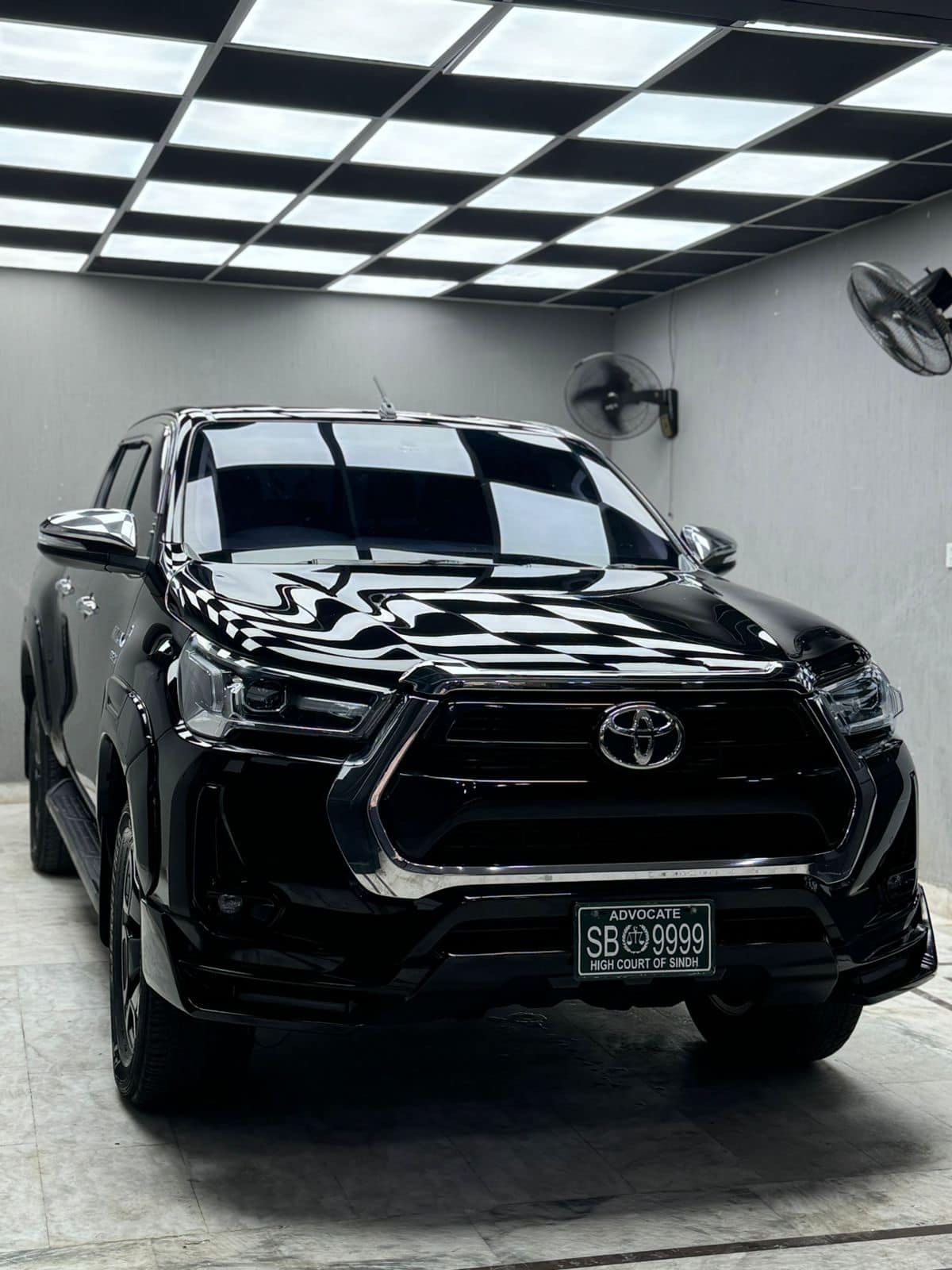 TOYOTA HILUX REVO (V) 2.8 CRUISETRONIC 2022 - CHANOKNAN MOTTORS!