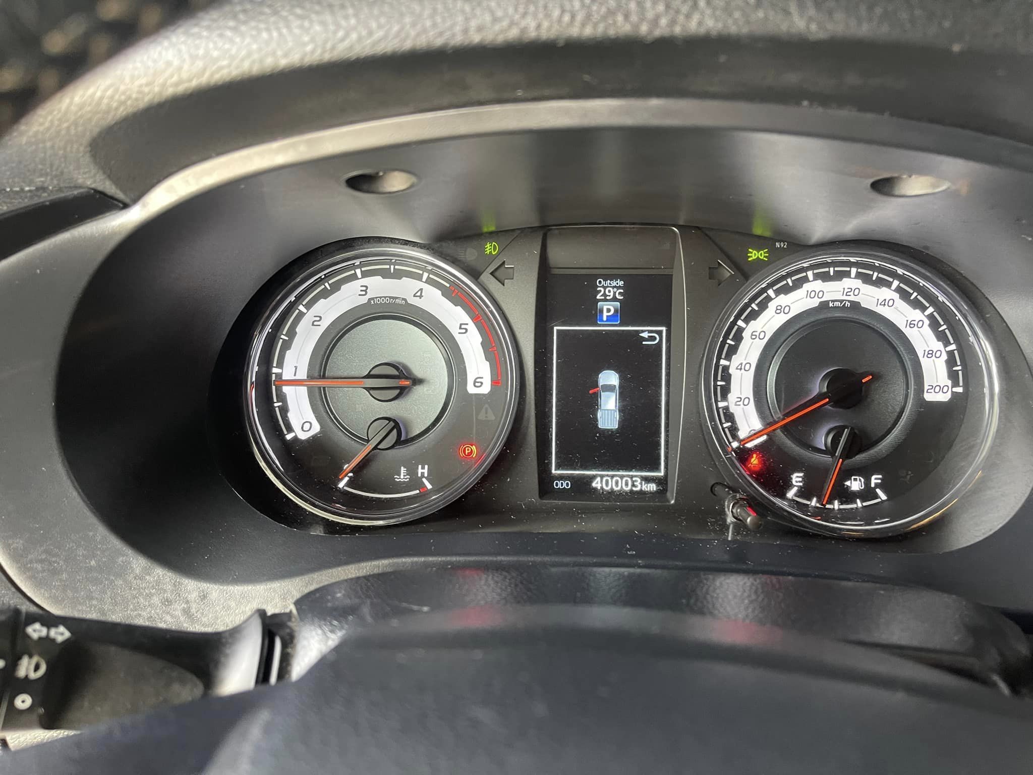 TOYOTA HILUX CONQUEST 2.8 4X4 MATIC - CHANOKNAN MOTTORS!