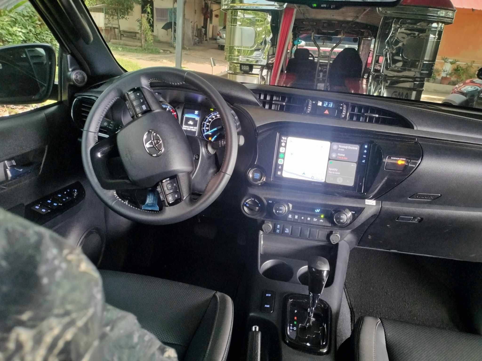TOYOTA HILUX CONQUEST V 4X4 2024 - CHANOKNAN MOTTORS!