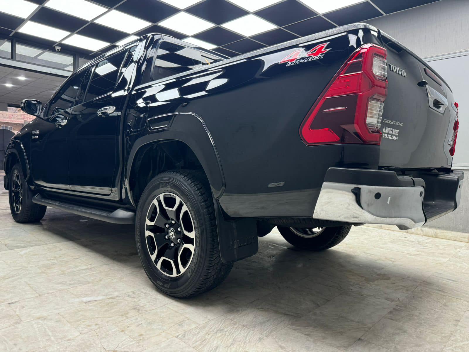 TOYOTA HILUX REVO (V) 2.8 CRUISETRONIC 2022 - CHANOKNAN MOTTORS!