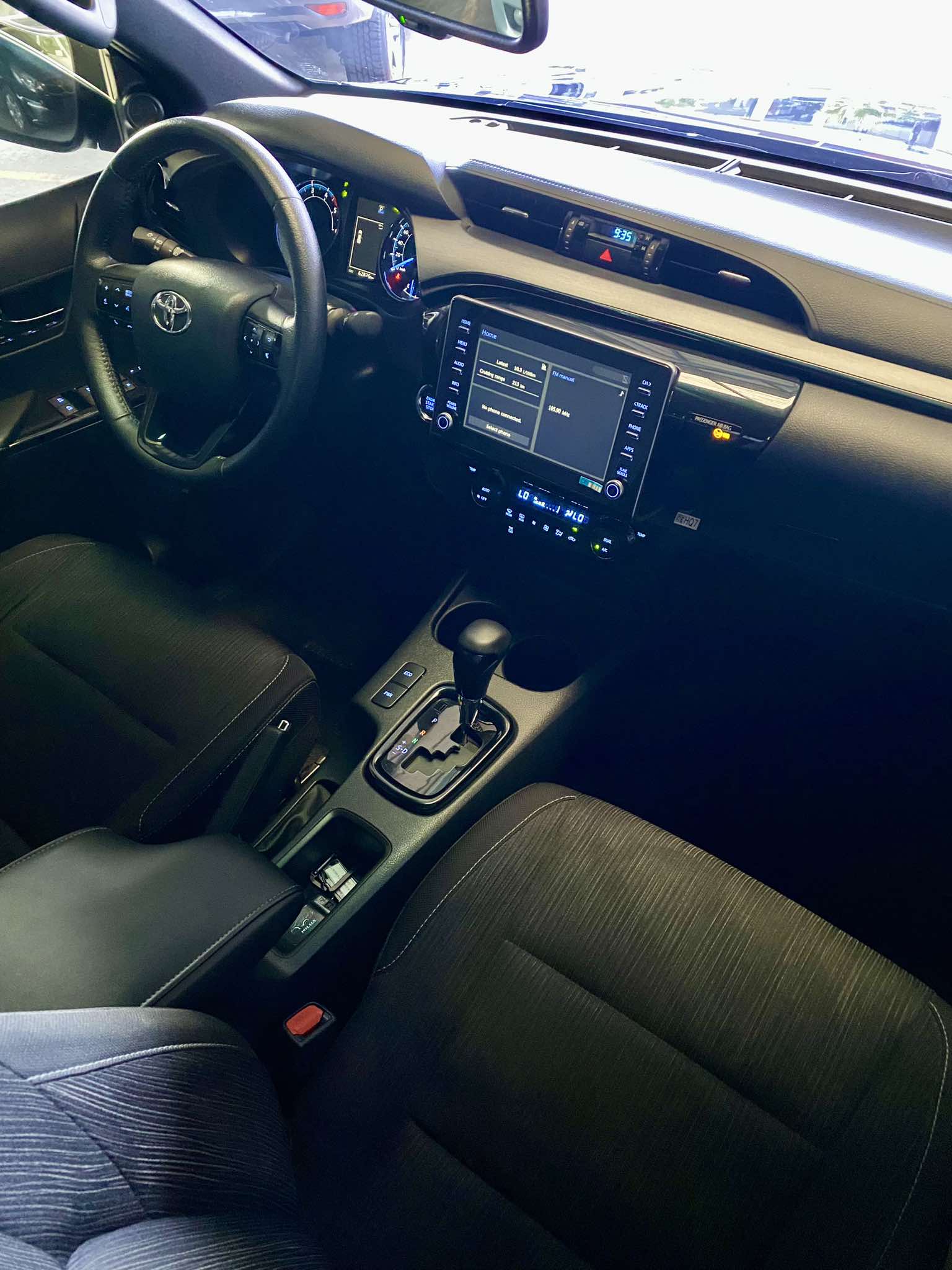2022 TOYOTA HILUX V CONQUEST 4X2 AUTOMATIC - CHANOKNAN MOTTORS!