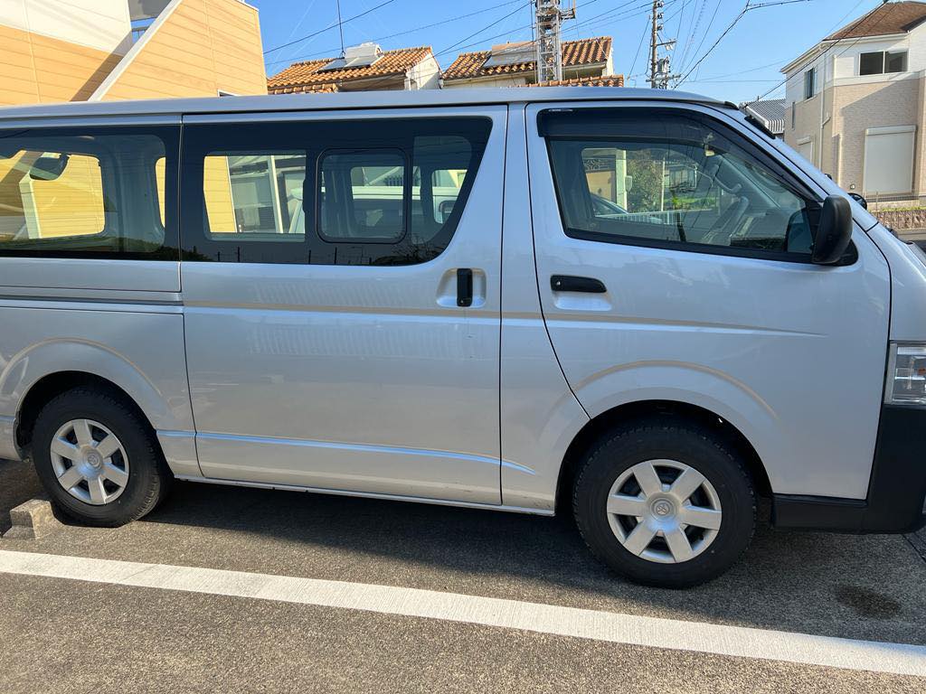 TOYOTA HIACE DX 2018 - CHANOKNAN MOTTORS!