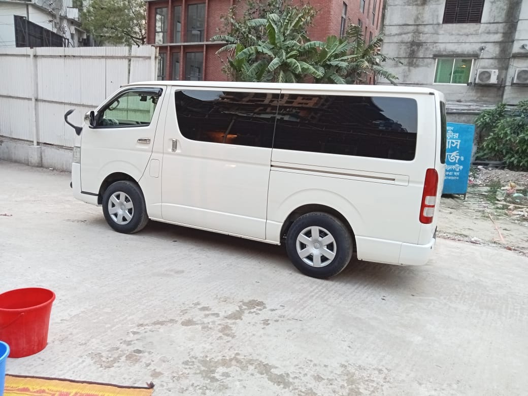 TOYOTA HIACE DX 2018 - CHANOKNAN MOTTORS!