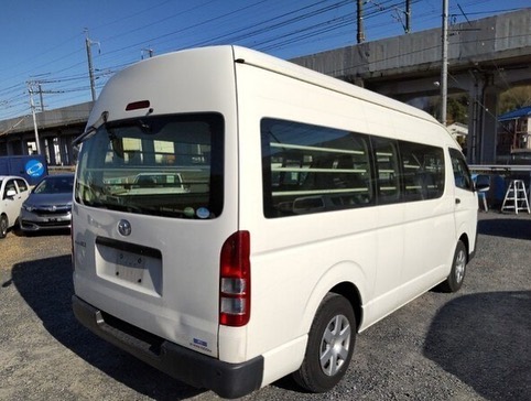 TOYOTA HIACE DX 2018 - CHANOKNAN MOTTORS!